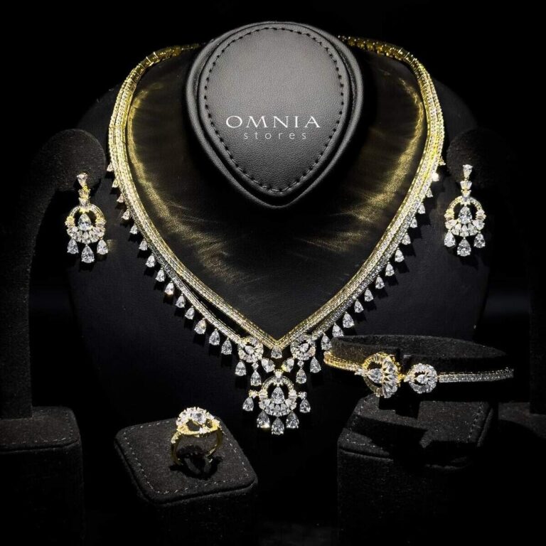 OmniaStores – Luxury Fashion Accessories